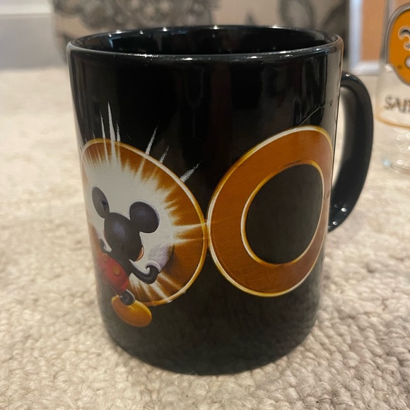 Disney | Kitchen | 200 Disney Store Mickey Mug 6oz | Poshmark